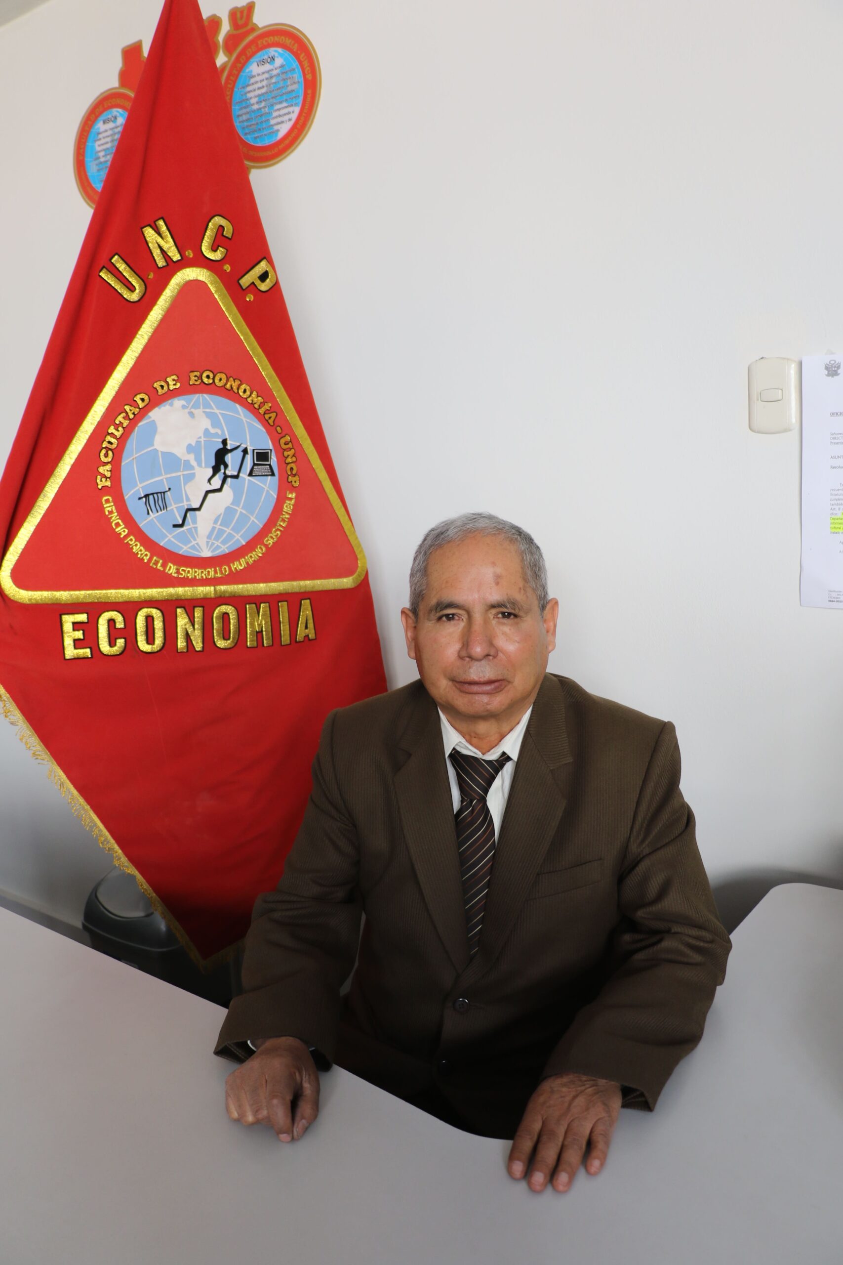 Docentes – UPG Economía